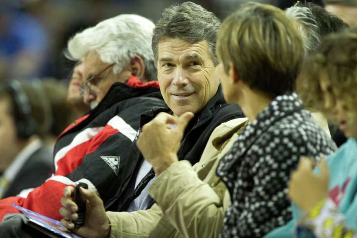 Yates boys falter late, fall to Dallas Kimball in 4A final