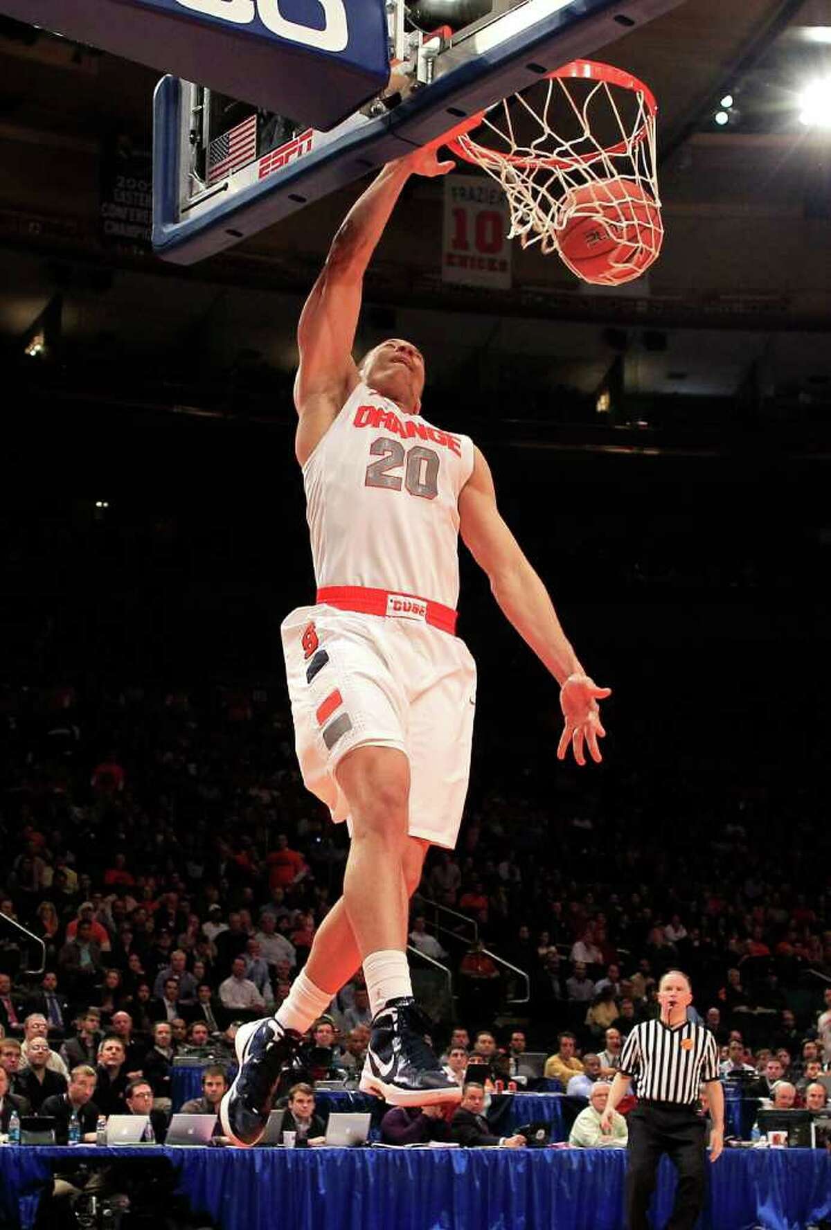 Syracuse gets No. 1 seed in East region