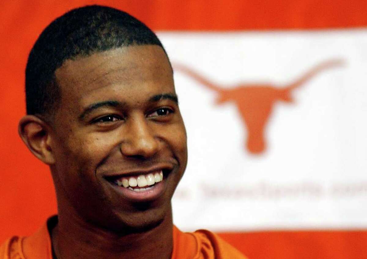 Houston native and Spurs guard T.J. Ford surprisingly announces retirement