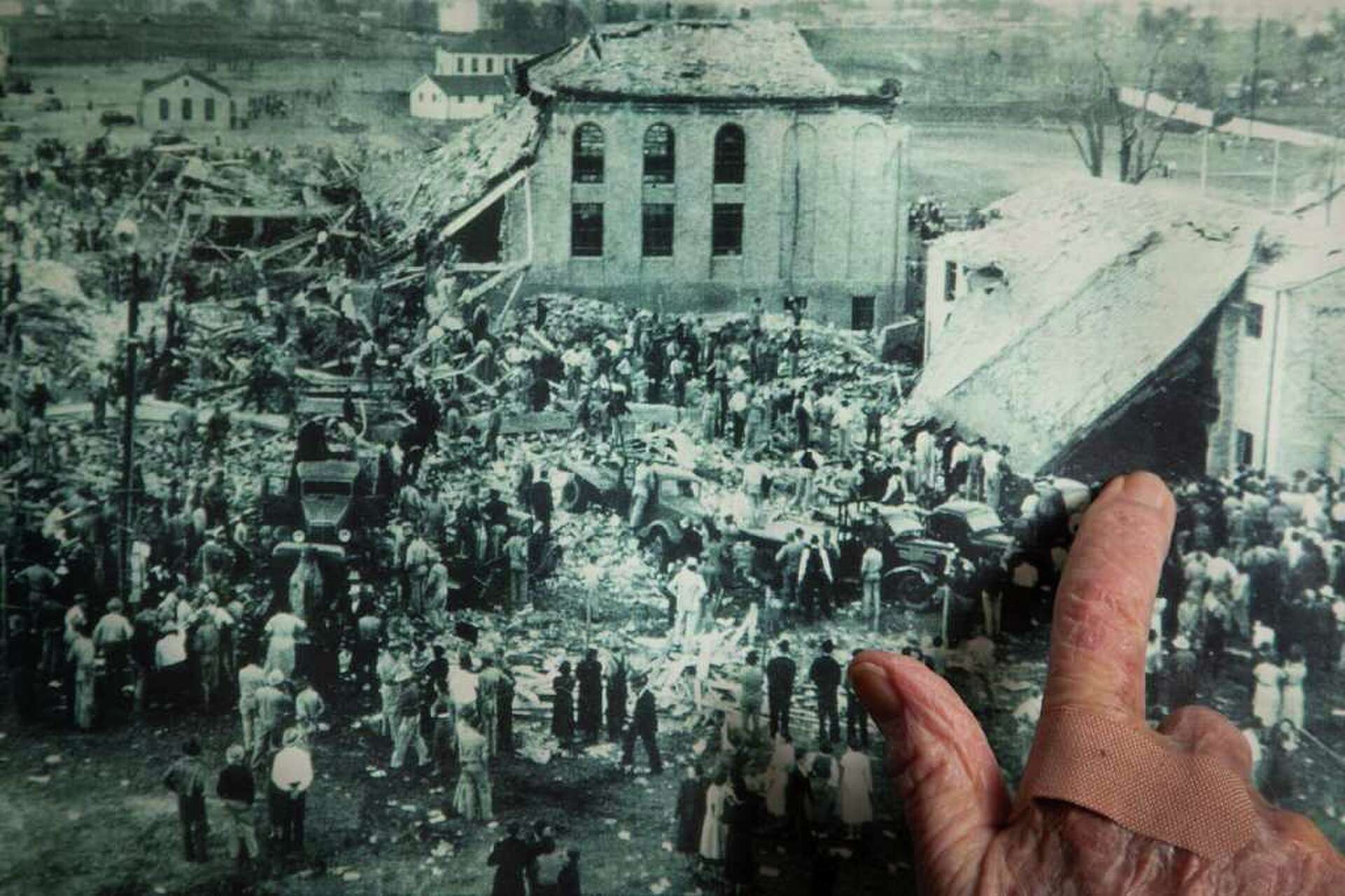 Memories still vivid 75 years after Texas school explosion