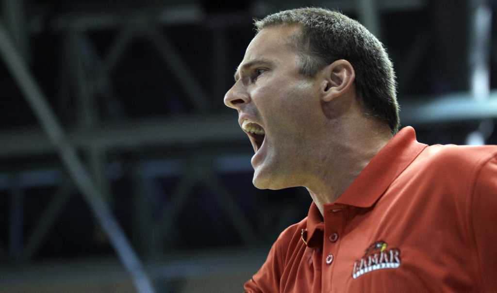 AP columnist Litke: Pat Knight reminds us of his father