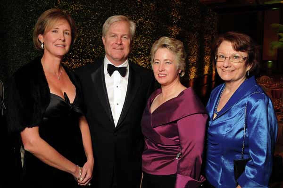 Houston PBS, library help Mayor Parker explore ancestry