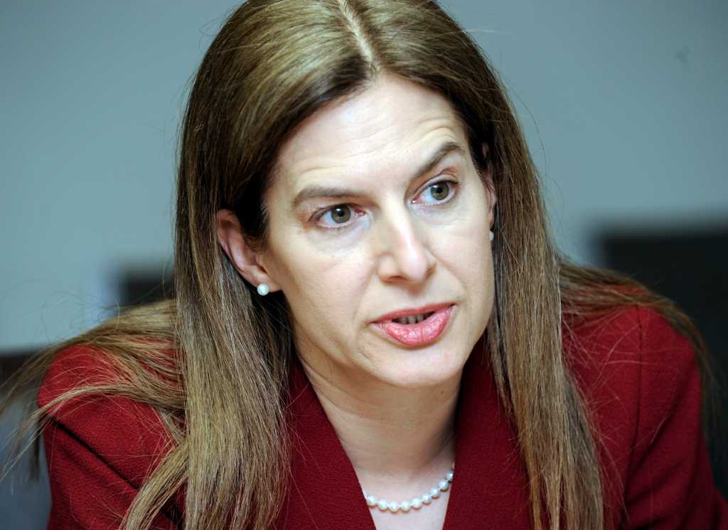 Bysiewicz calls for accountability