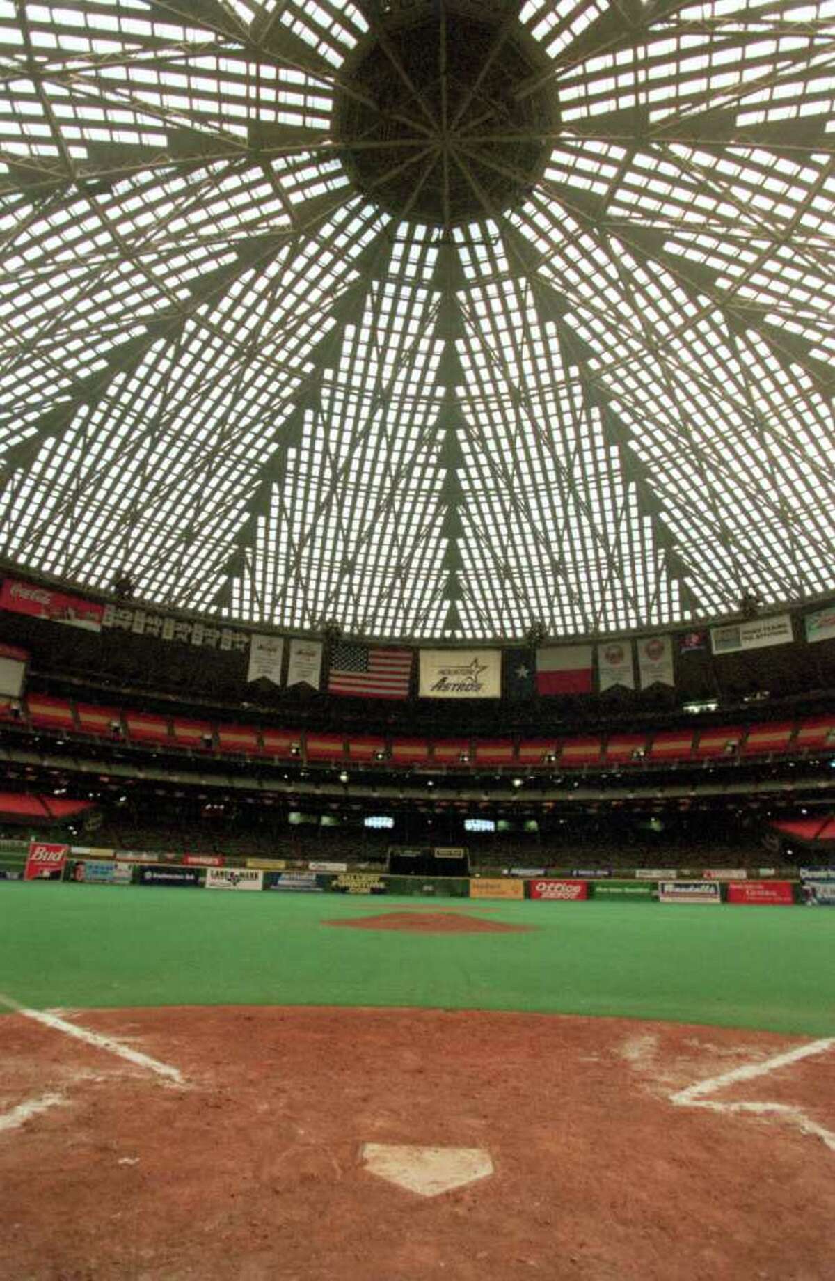 Party like it's 1999: Remembering Astros last game in beloved Astrodome