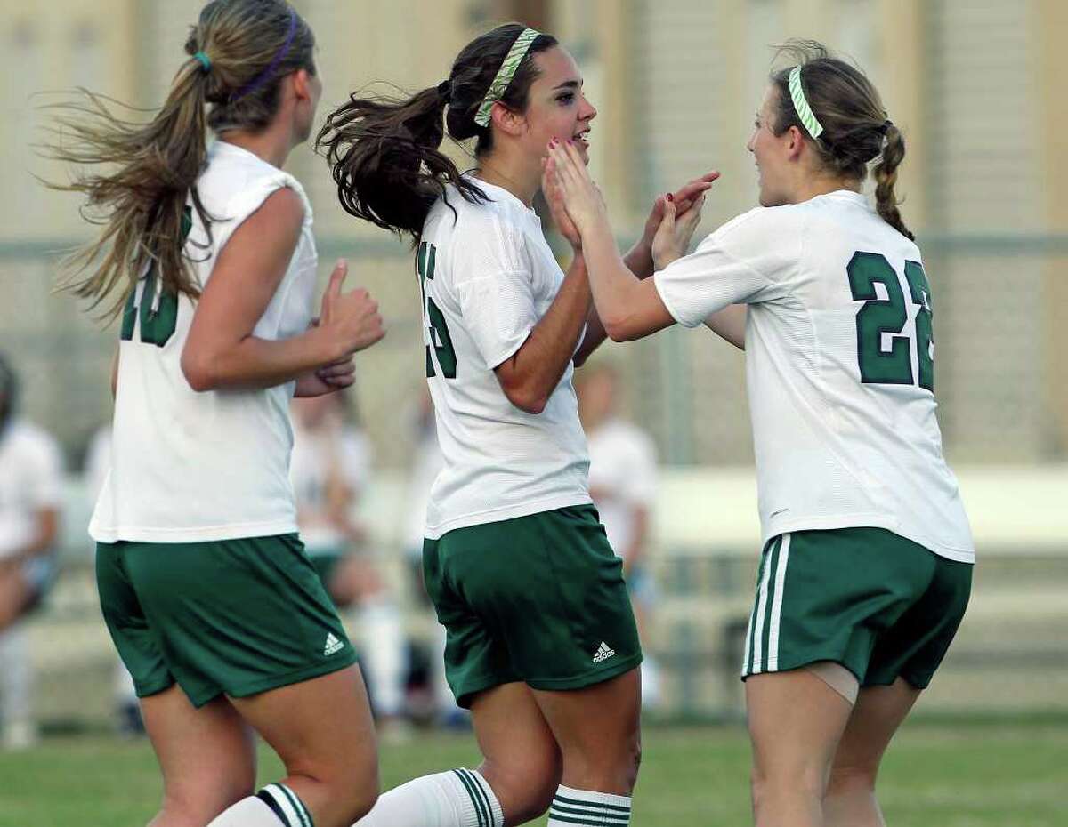 Reagan coach Whitlock earns her 500th victory