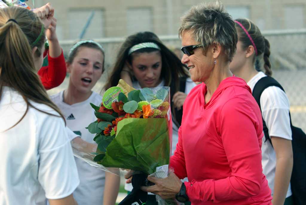 Reagan coach Whitlock earns her 500th victory