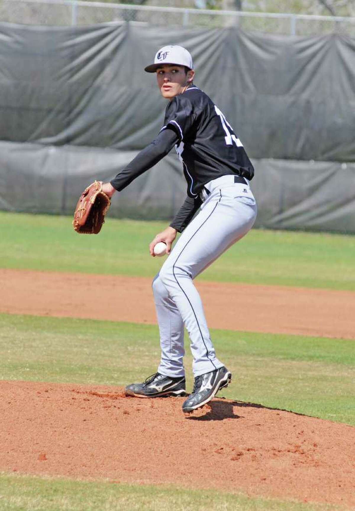 Baseball: Knights in district battle
