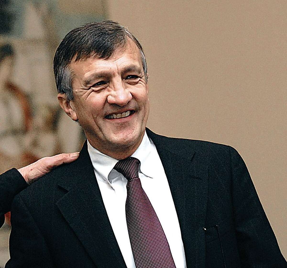 Judge stabbed, deputy shot in courthouse struggle