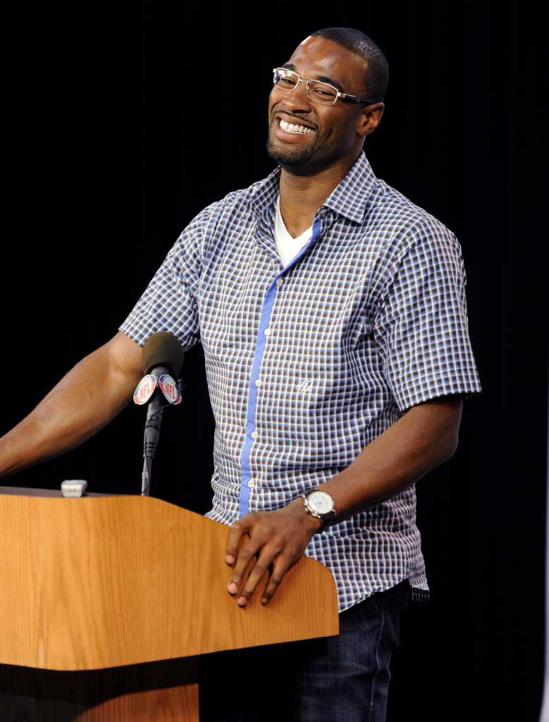 Johnson's $132 million deal is NFL's largest