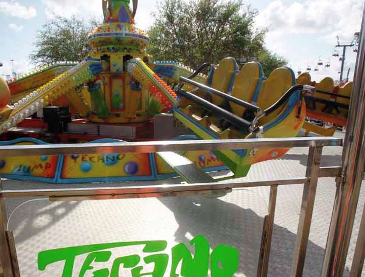 3-year-old girl injured at carnival ride at rodeo