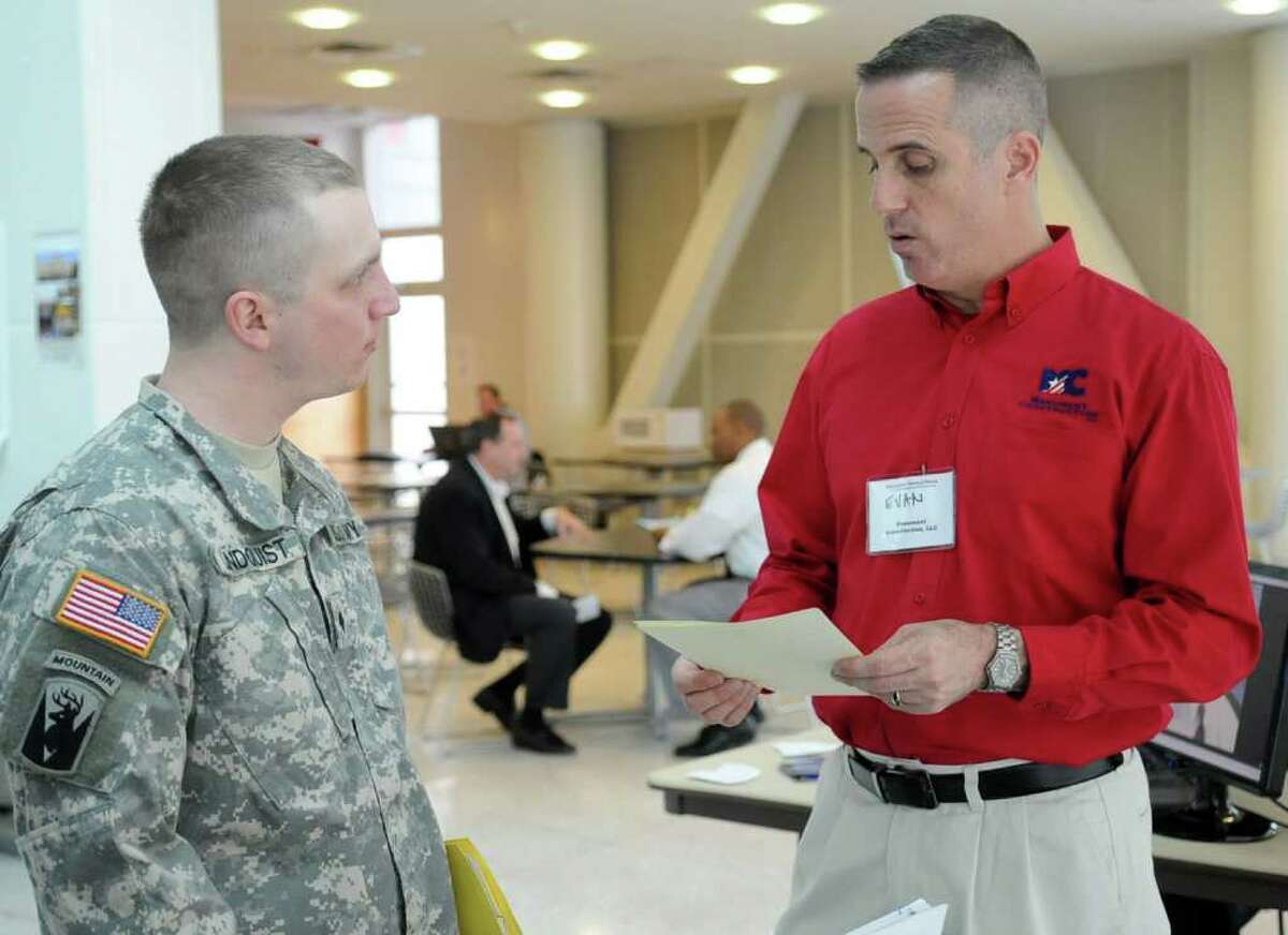 Vets seek job opportunities at GE-sponsored fair