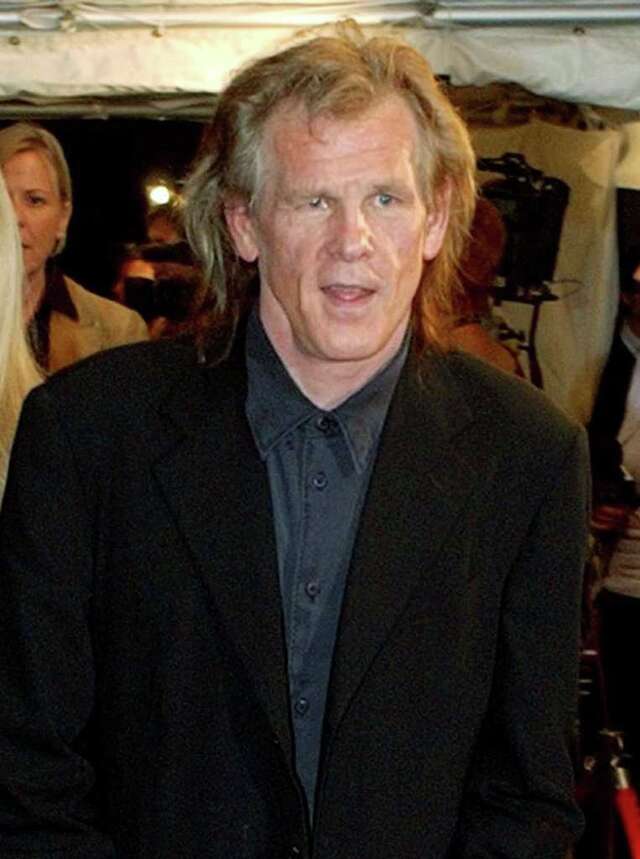 Women wrinkle noses at beards