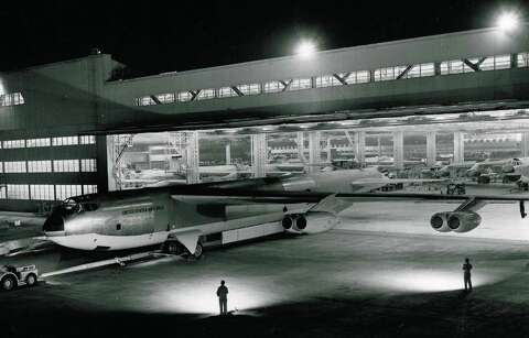 Boeing B-52 celebrates 60 years in the air