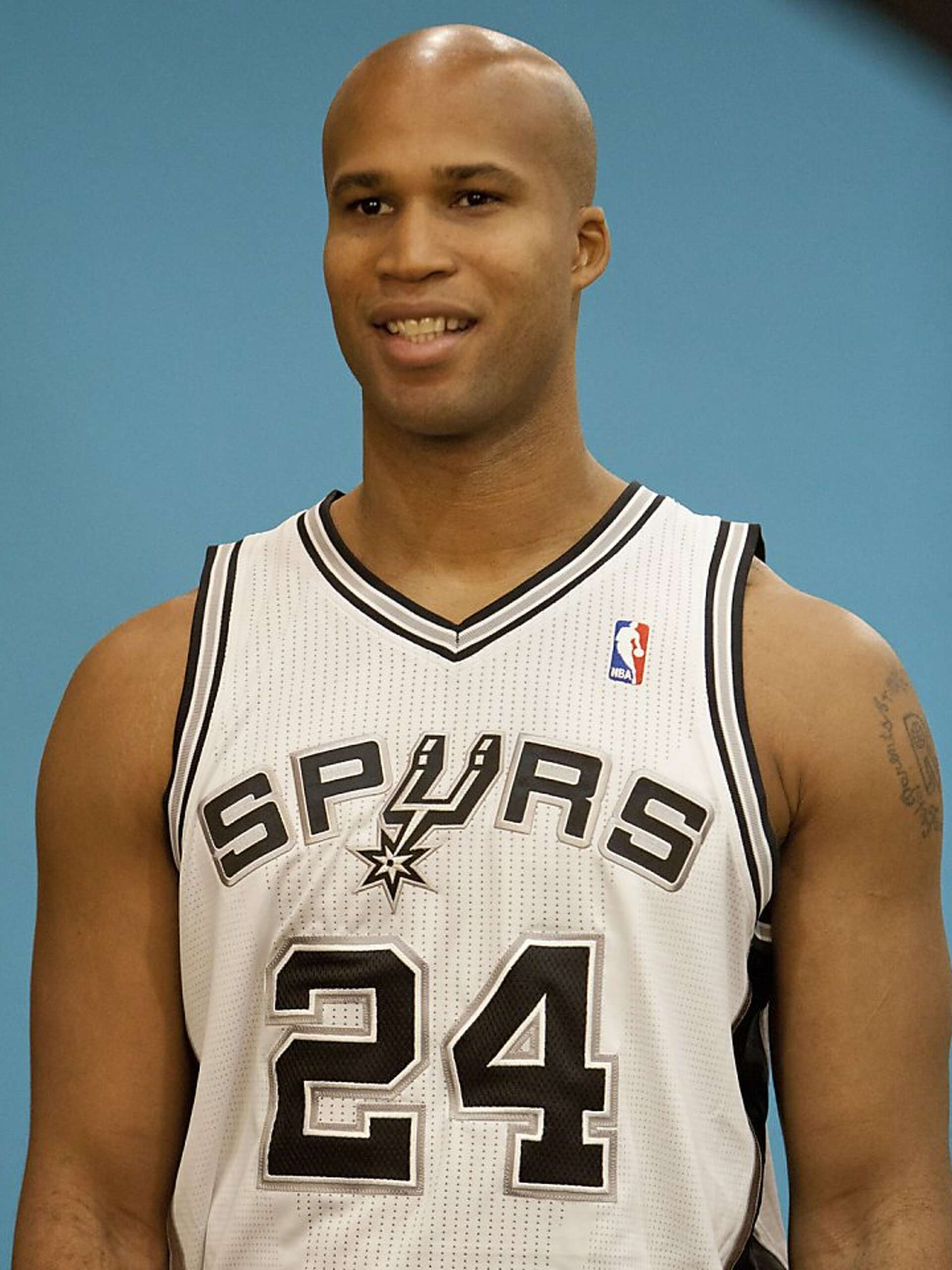 Warriors acquire Richard Jefferson, draft pick