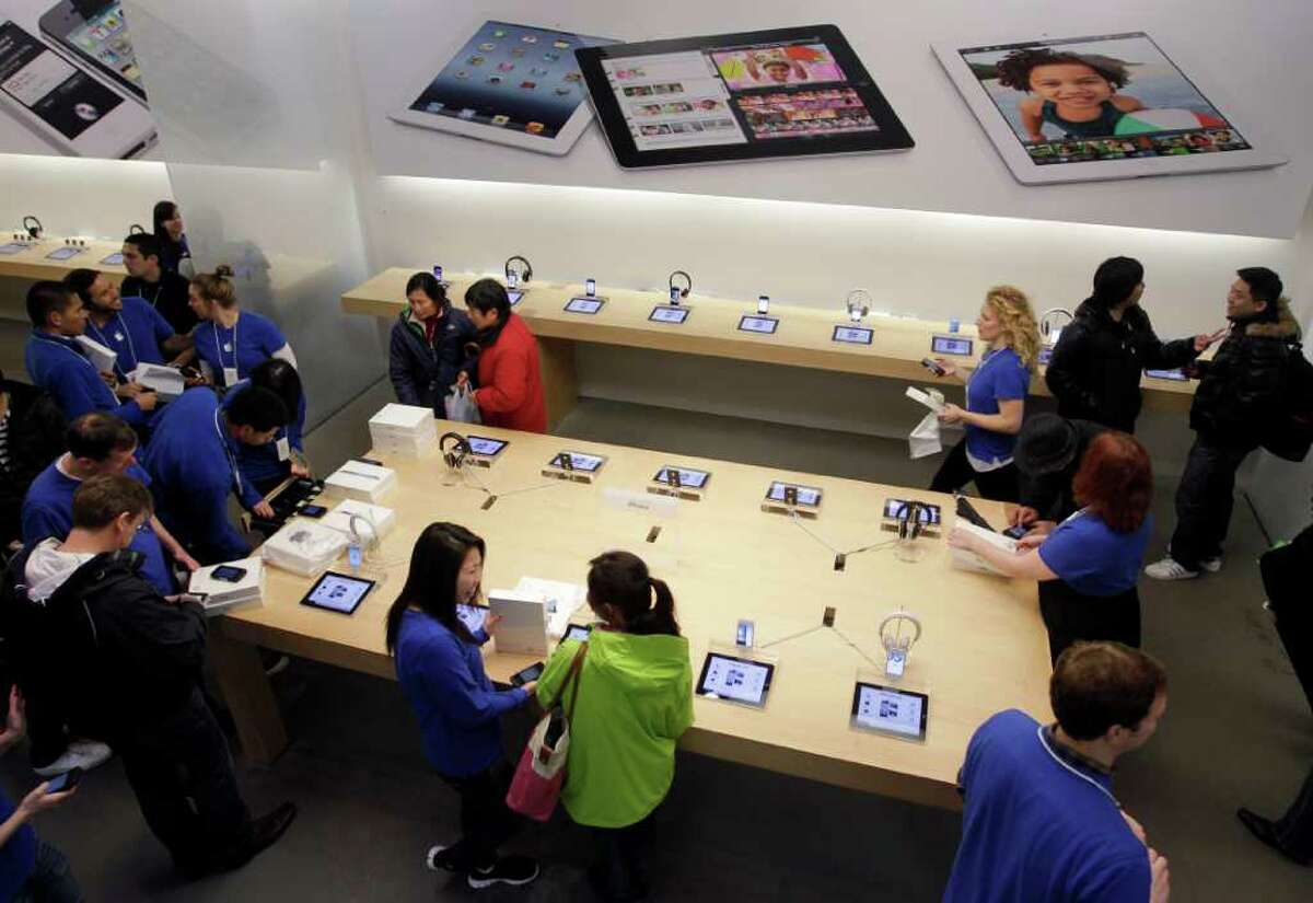 News of the world in photos: iPad insanity