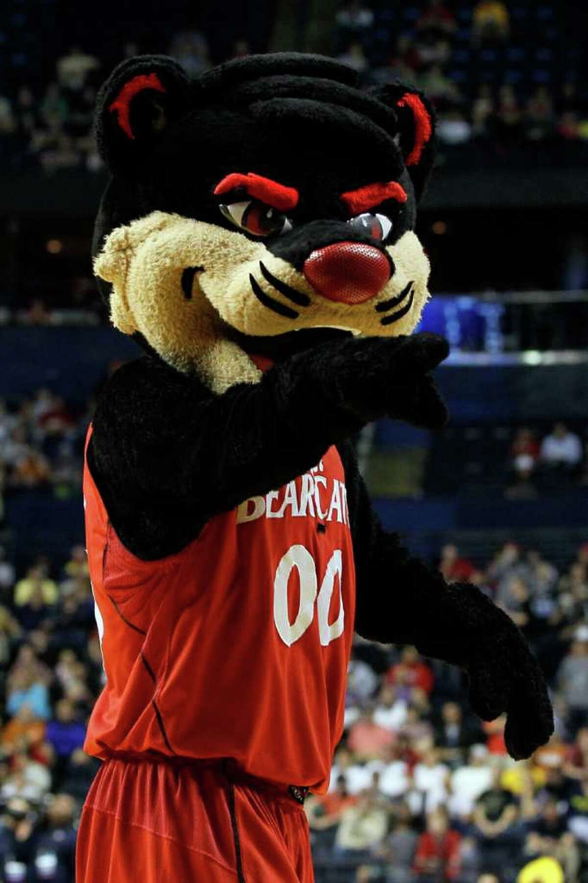 UT's season ends on familiar note