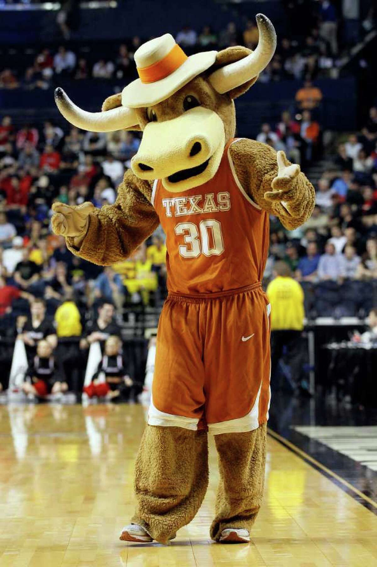 UT's season ends on familiar note