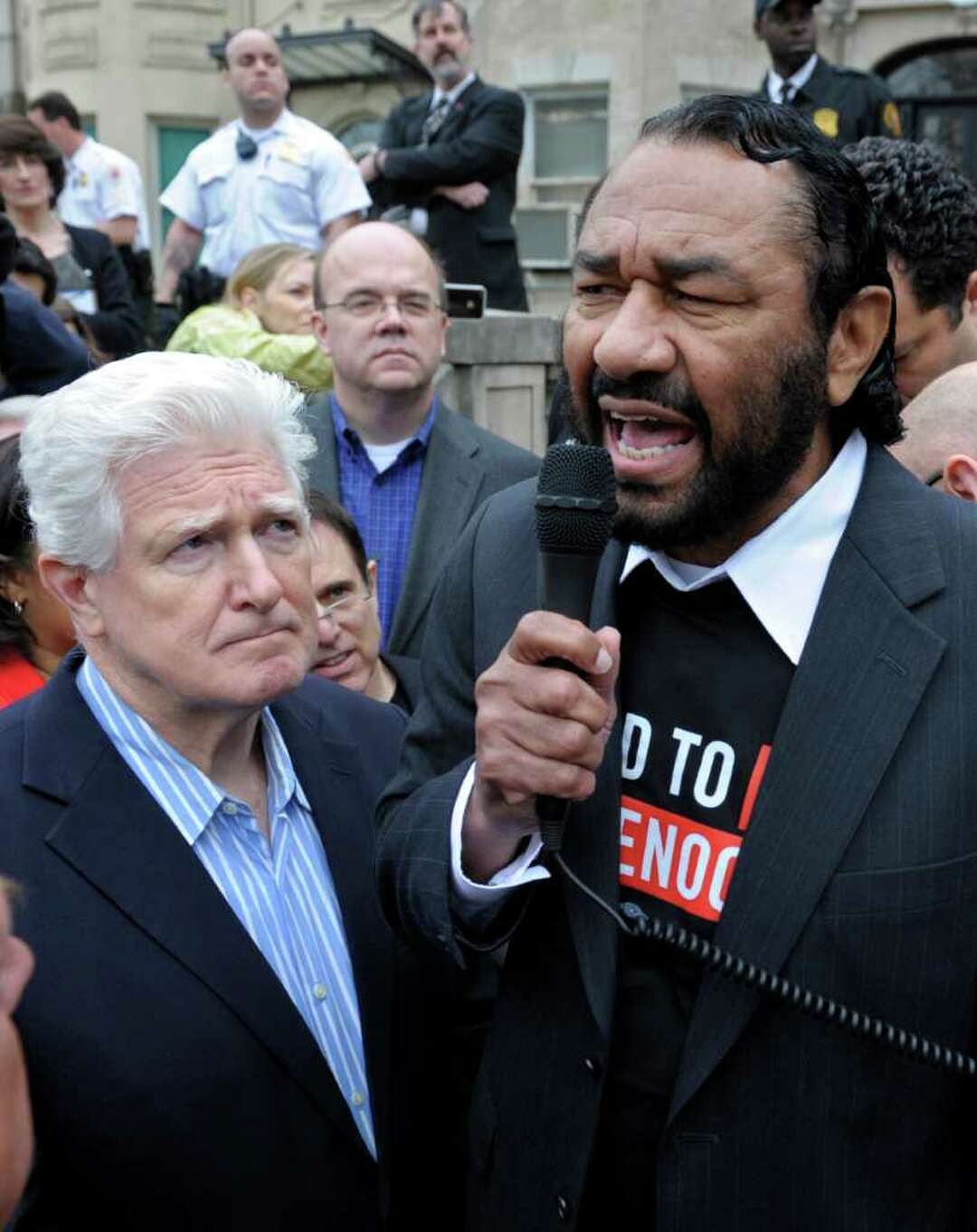 Clooney, Rep. Al Green arrested at protest