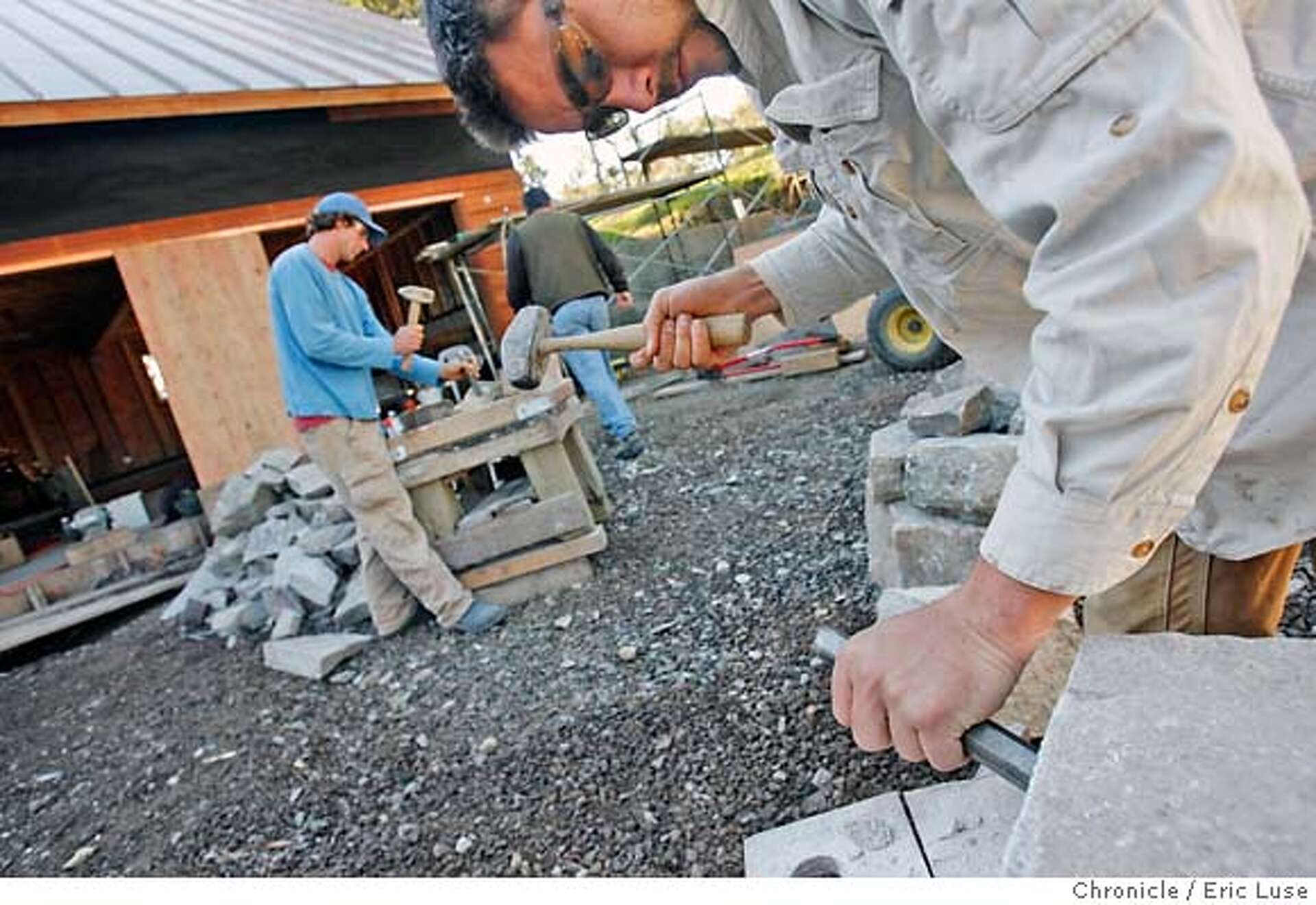 THE ART OF CRAFT: Stonemasons / Stones set for the ages / Masons ...