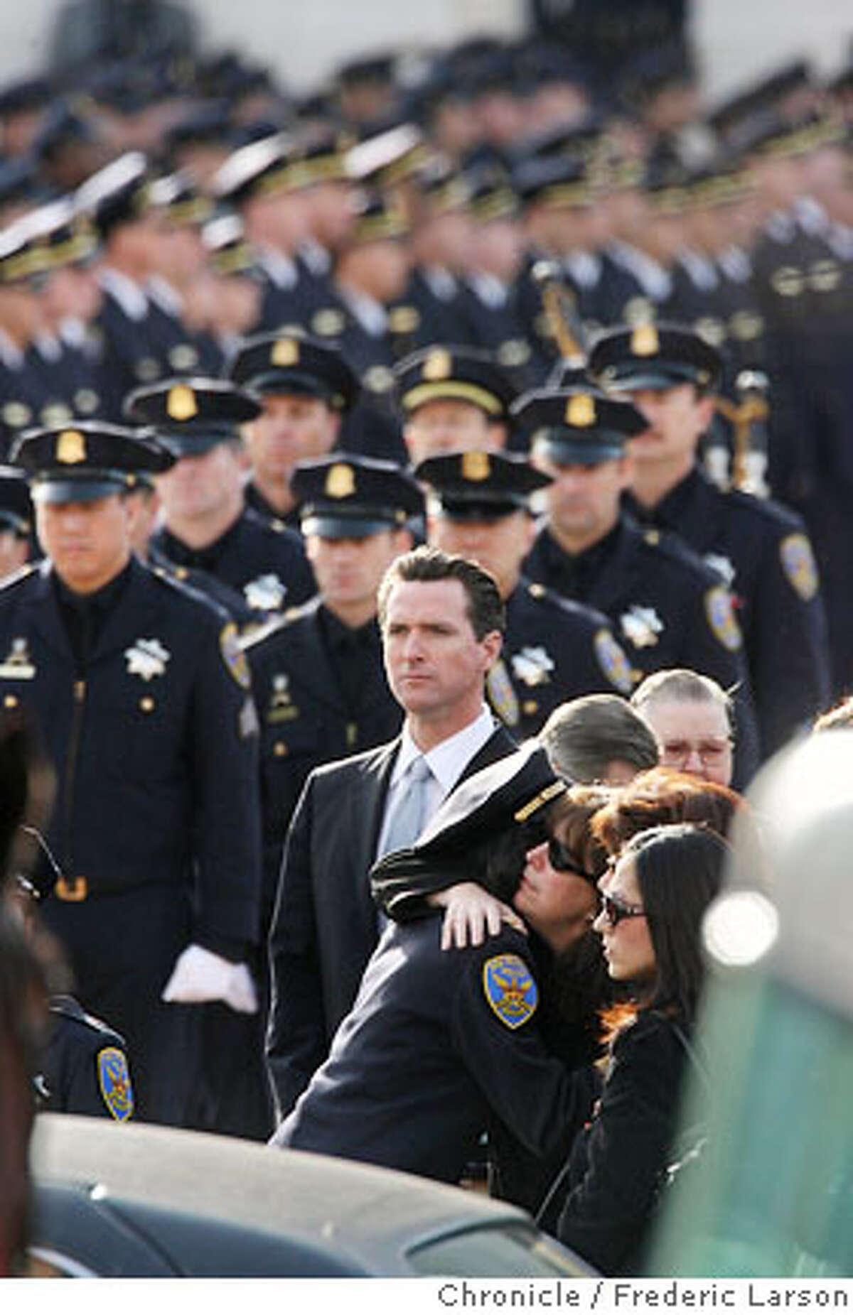 Hundreds mourn S.F. officer gunned down in line of duty / Tuvera ...