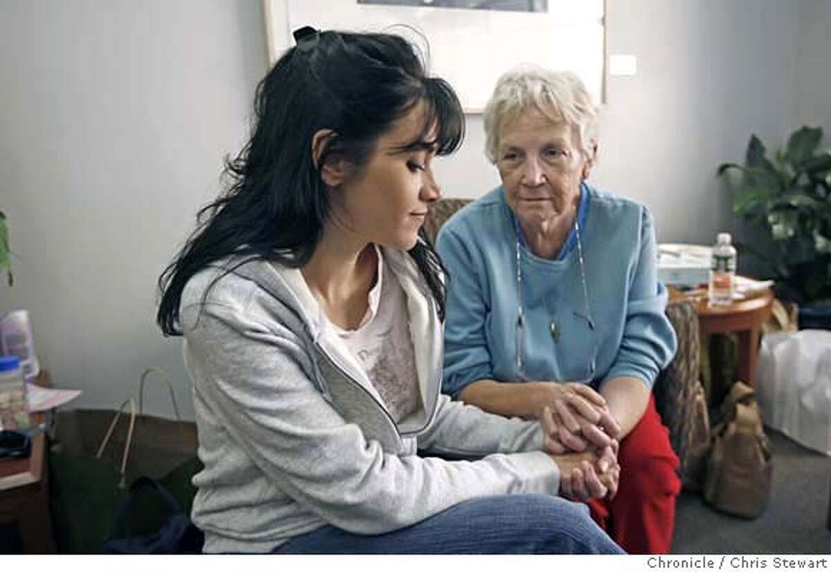 Love story hinges on finding a lung donor / Fiancee, family keep vigil ...