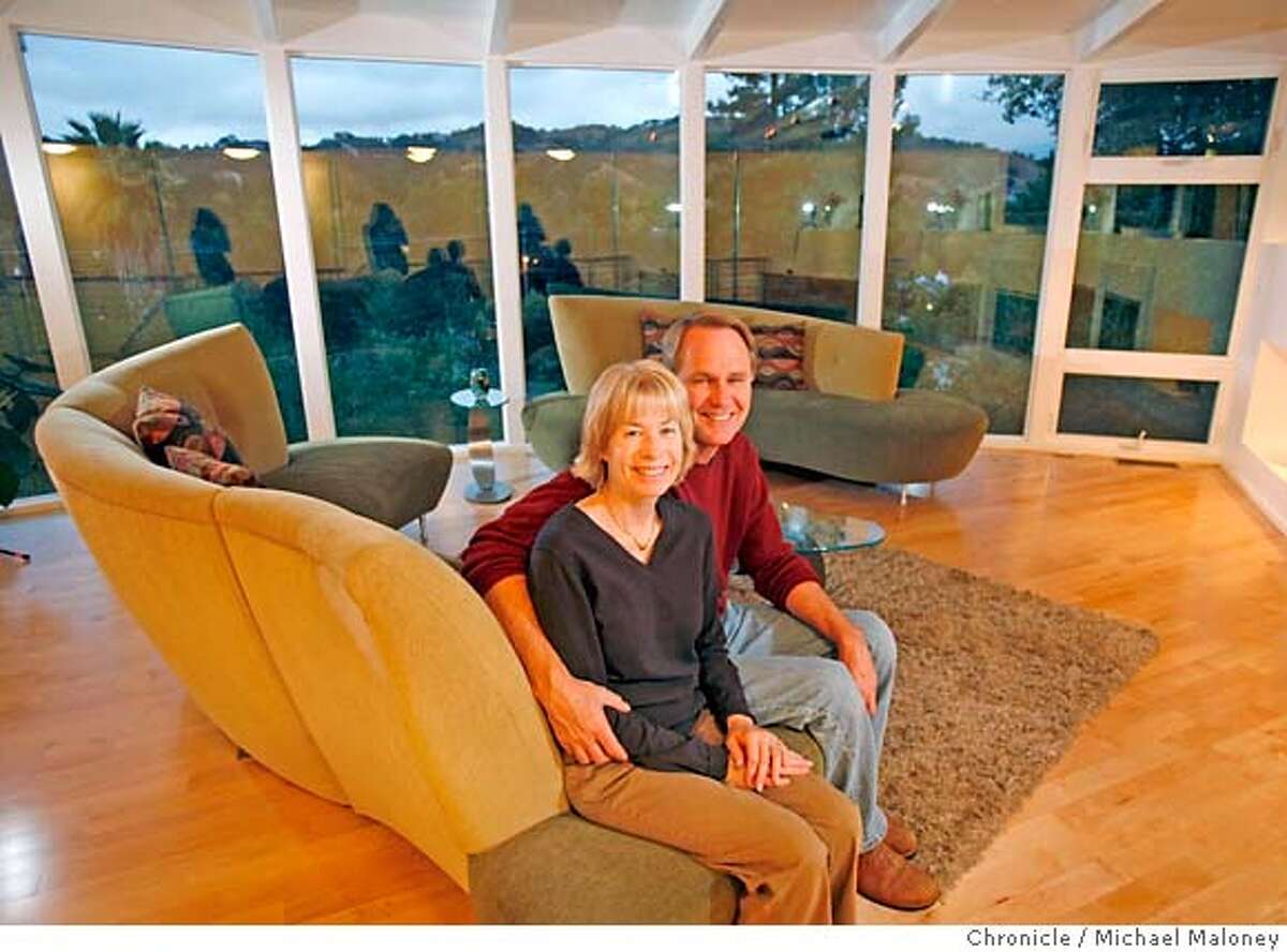 Architectural fidelity keeps a circle unbroken / Alamo couple restores ...