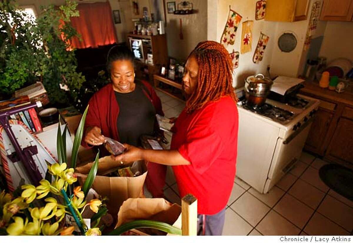 Grieving mom's mission of mercy / To cope with the pain over her twin ...