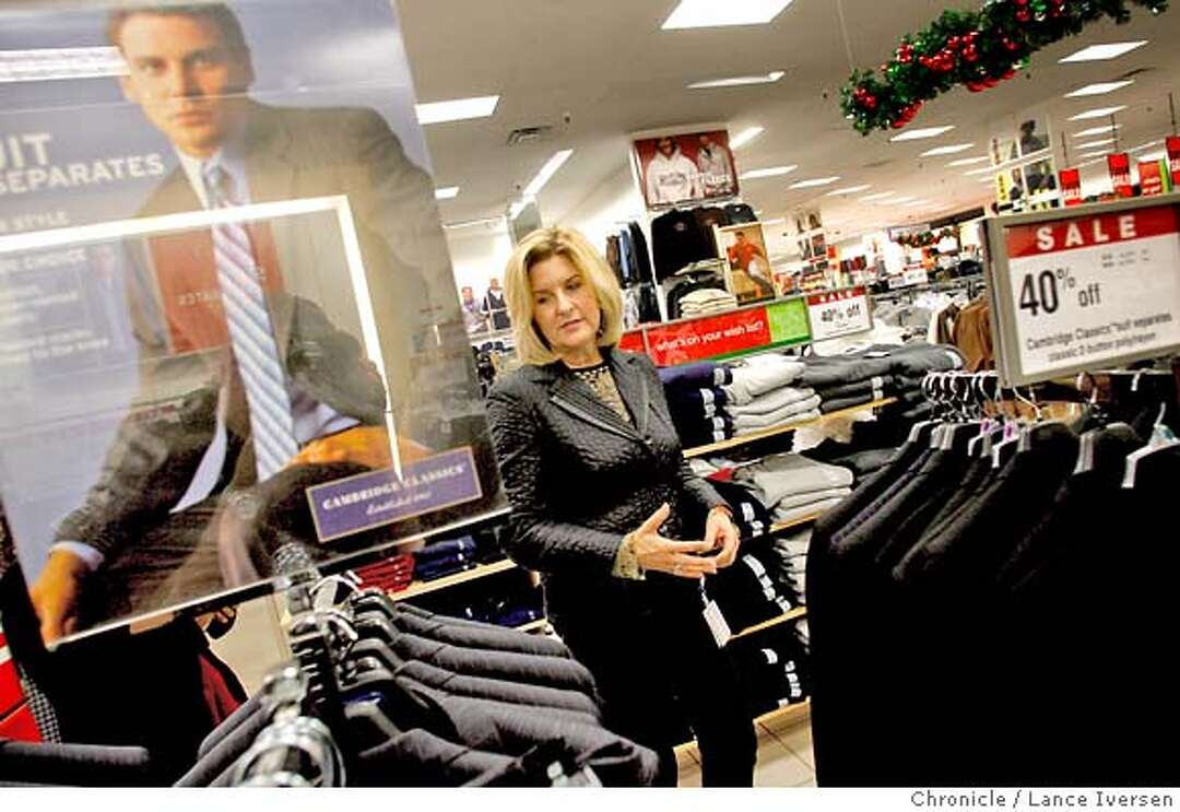 Mervyns gets a makeover / Retail chain shuts unprofitable stores ...