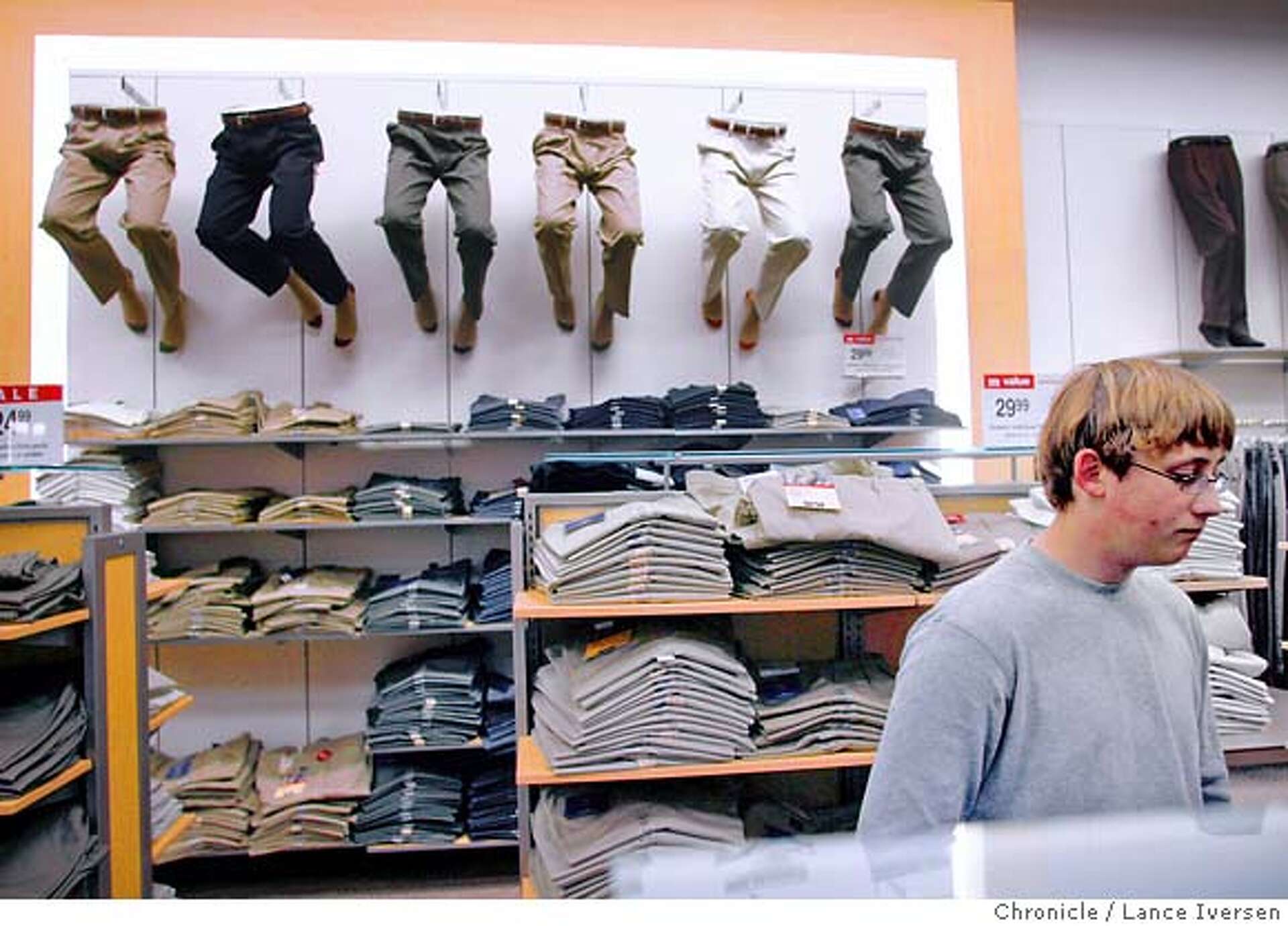 Mervyns gets a makeover / Retail chain shuts unprofitable stores ...