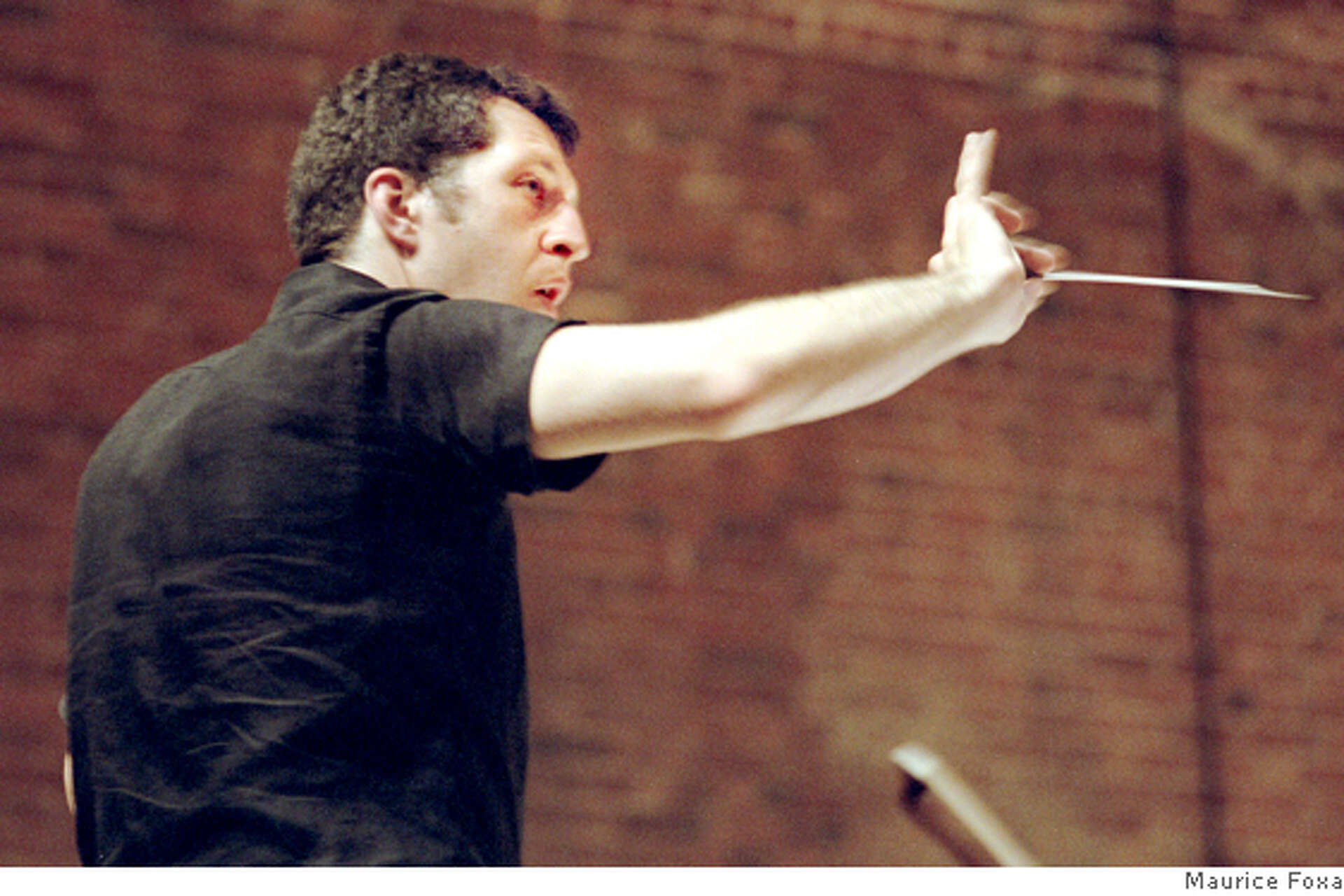 REVIEW / Adès simply brilliant in local debut
