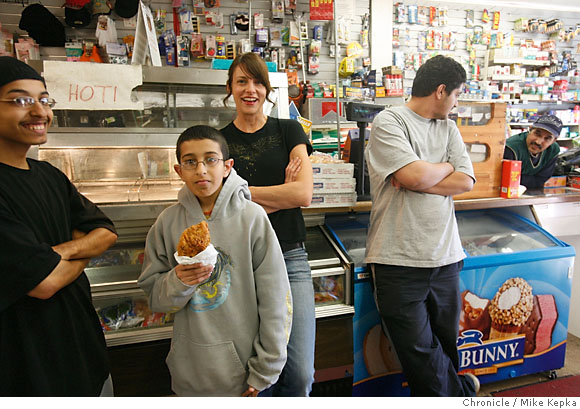 ON THE TOWN / With Beth Lisick / Cultural phenom likes homey, modest places