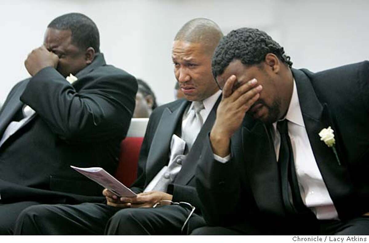 'THEY ALL WONDER IF THEY'RE NEXT' / Oakland funeral director tries to ...