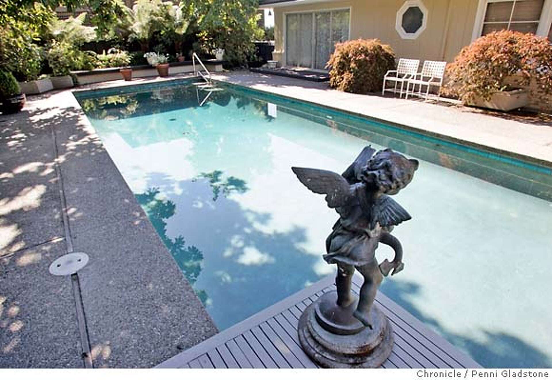 Painting an abstract landscape / One of the inventors of modernist ...