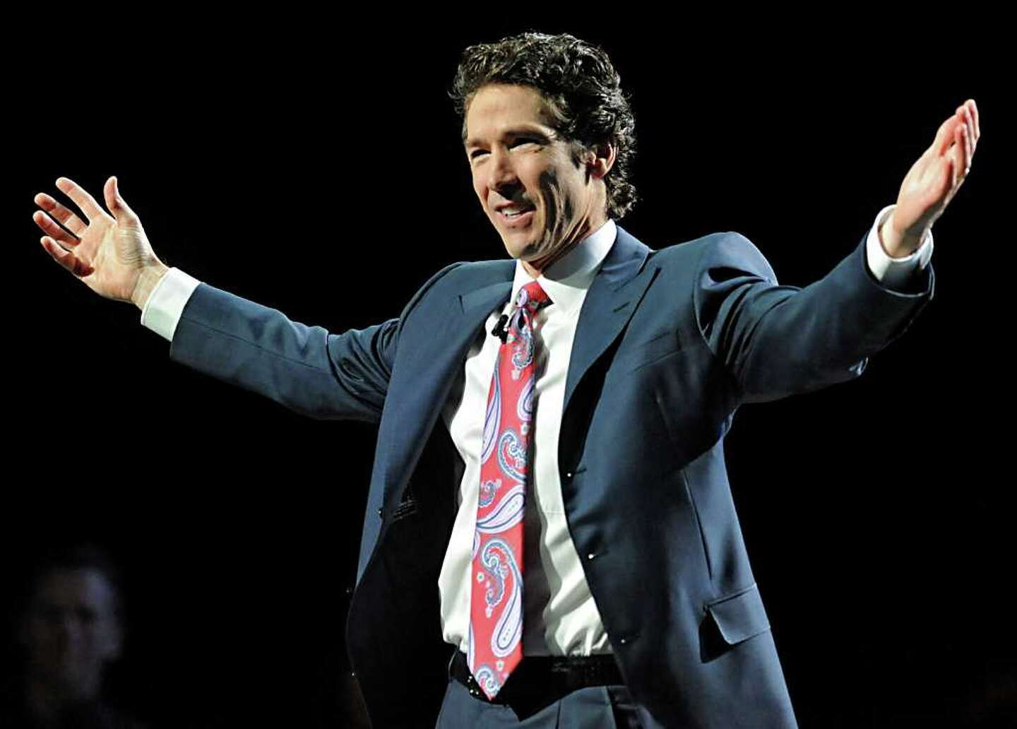 12,000 relate to Osteen's pep talk
