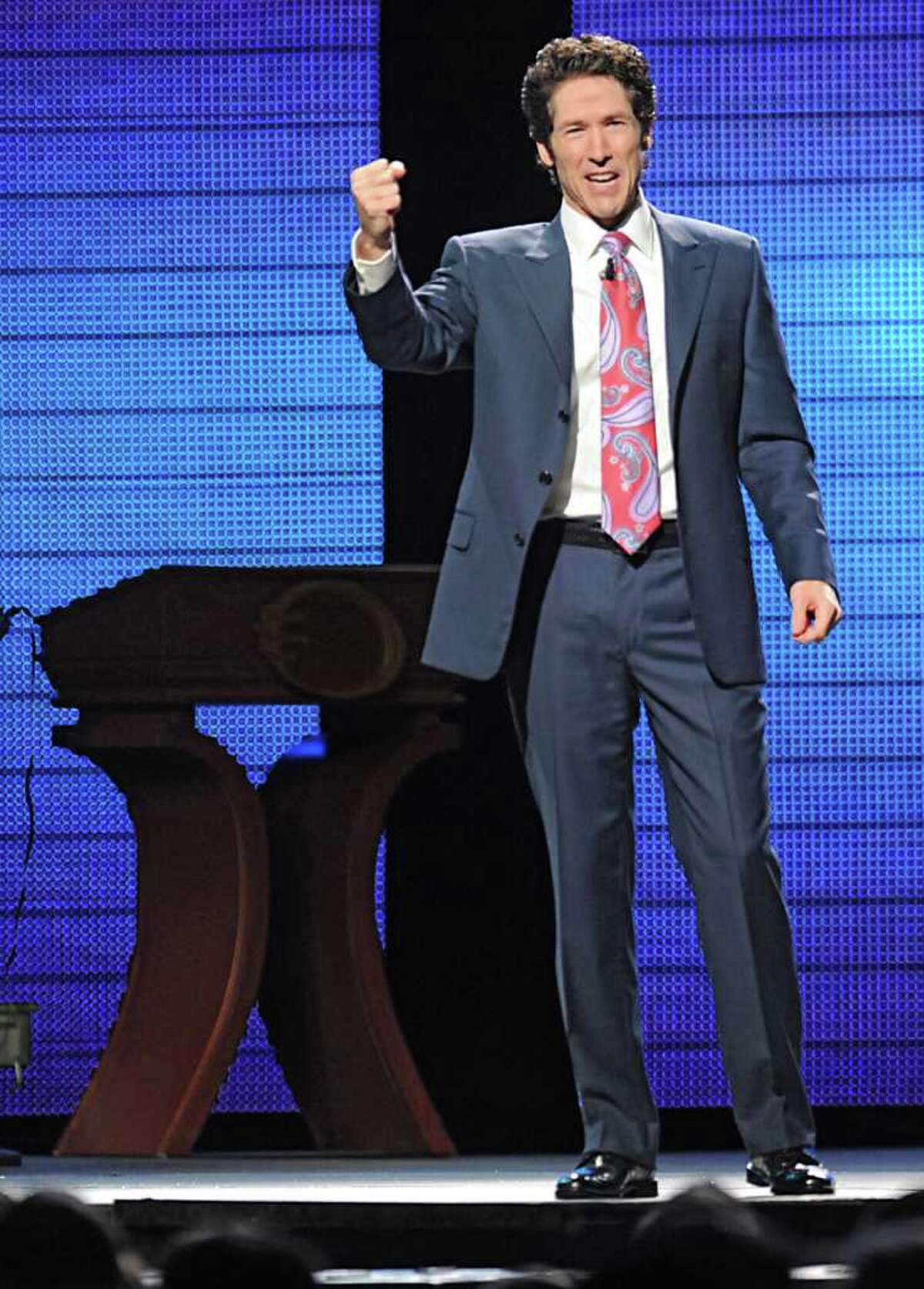 12,000 relate to Osteen's pep talk