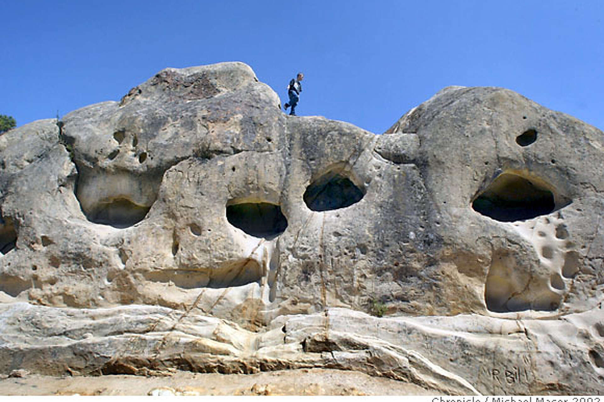 SITTING ON THE TOP OF THE BAY / 5 best rocks: Whether you hike or climb ...