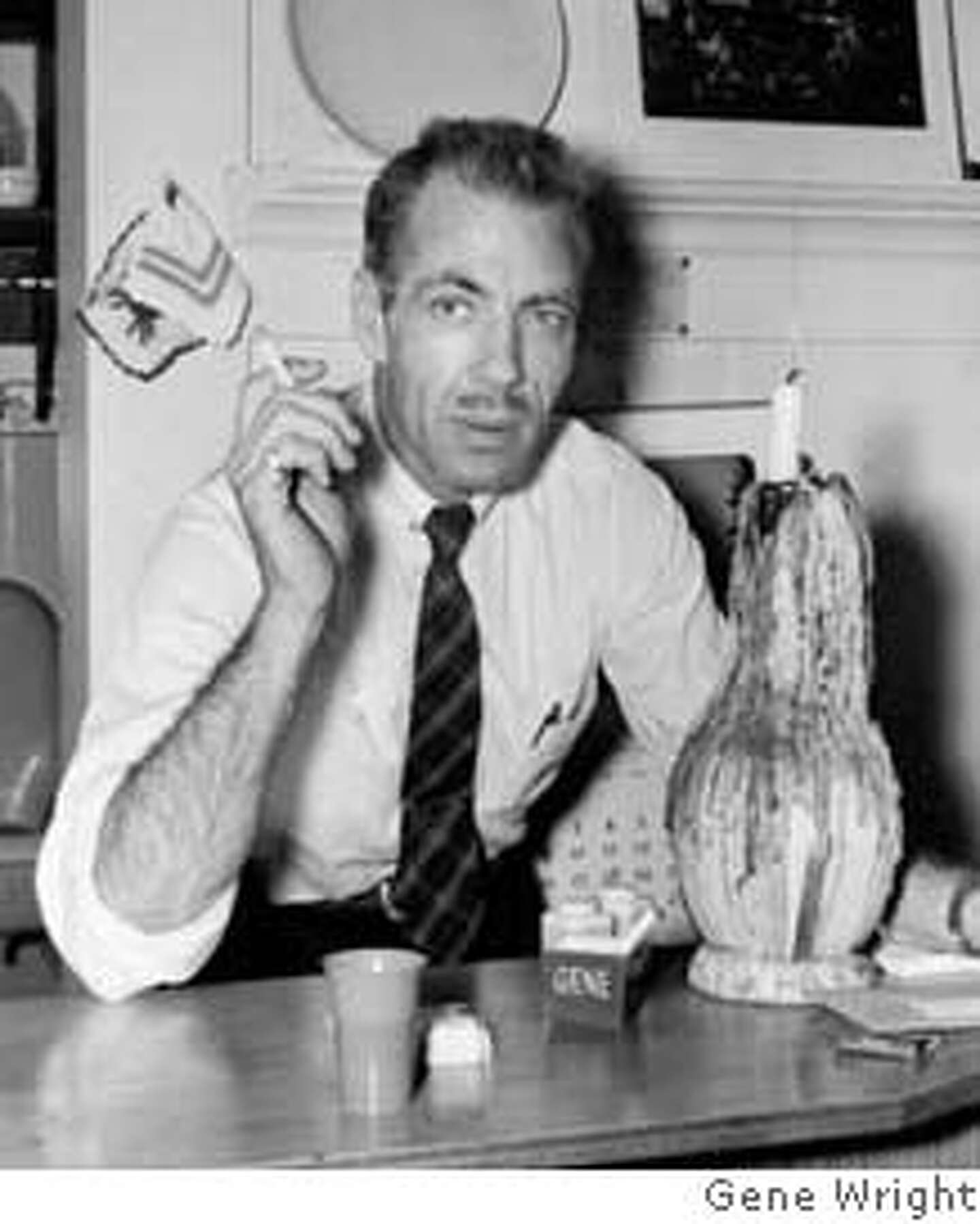 Fog. Bridges. Cable cars. Gene Wright's panoramic love affair with San ...