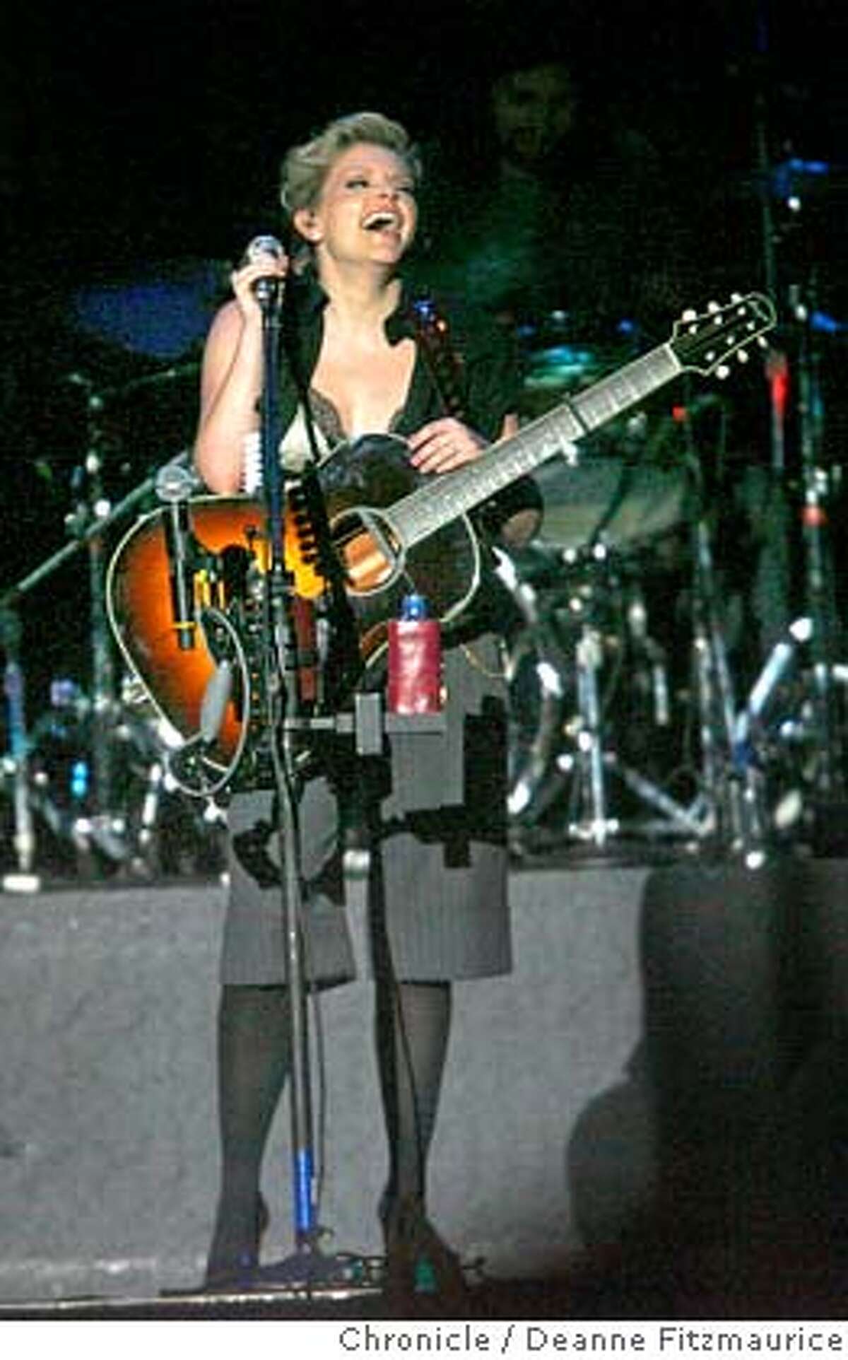 REVIEW / Dixie Chicks enjoy last laugh as backlash over singer's ...