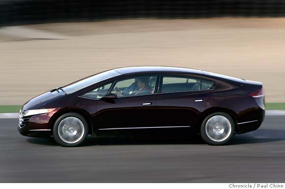 Honda's vision of the future -- a car powered by hydrogen
