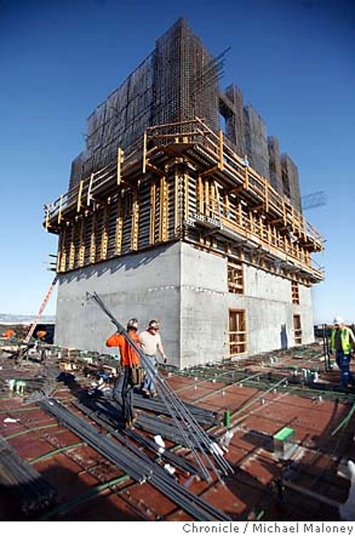 ONE RINCON / Building a High-Rise / Delicate choreography of concrete ...