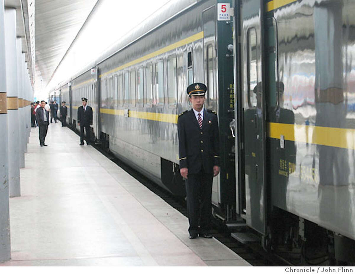 HIGH TRAIN TO TIBET / World's highest railway is breathtaking feat of ...