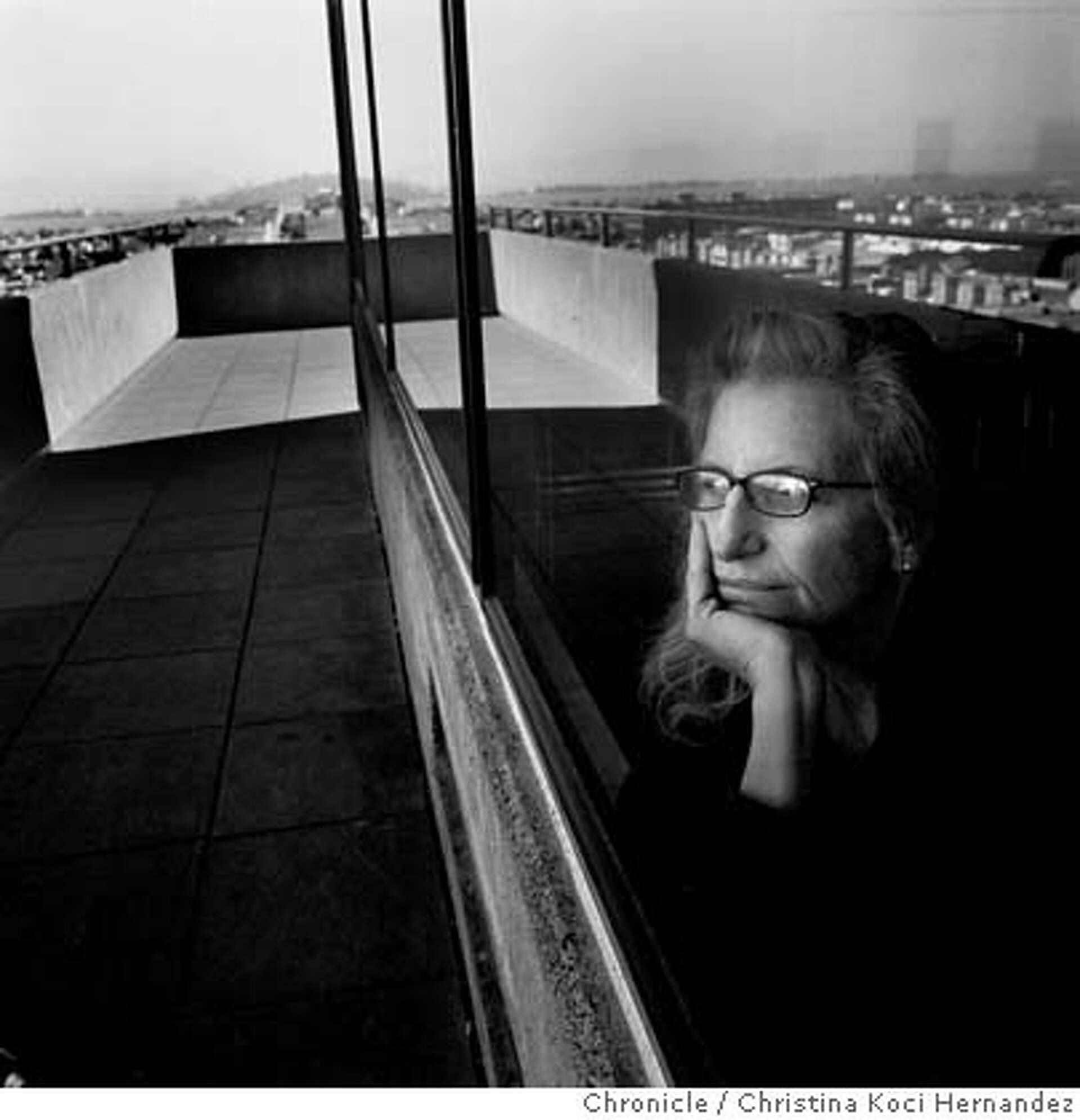 Love, family, celebrity, grief -- Leibovitz puts her life on display in ...
