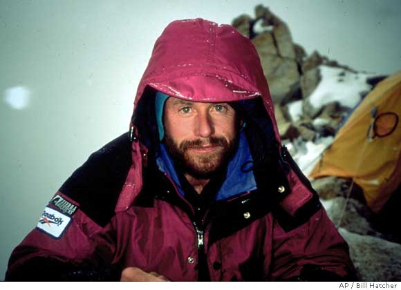 YOSEMITE NATIONAL PARK / Prominent climber falls to his death