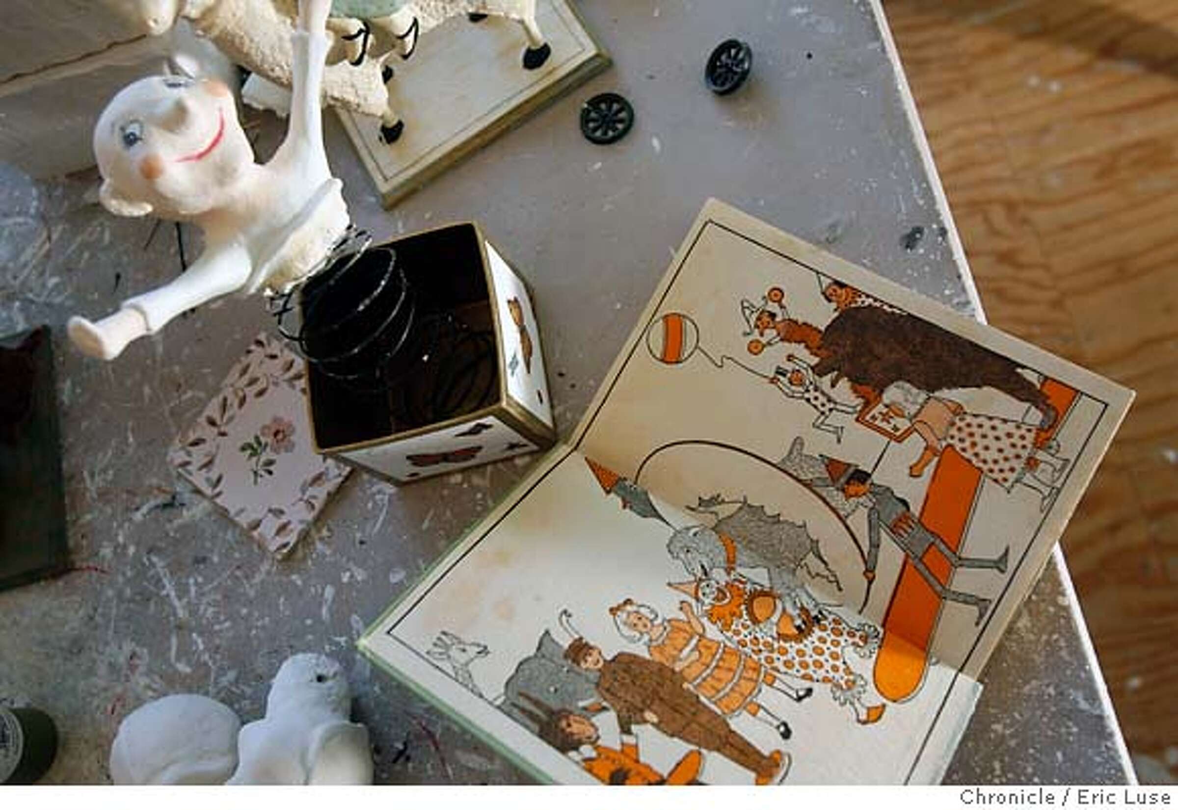 An old folk art revived / Melissa Tereck's witty papier-mache figures ...