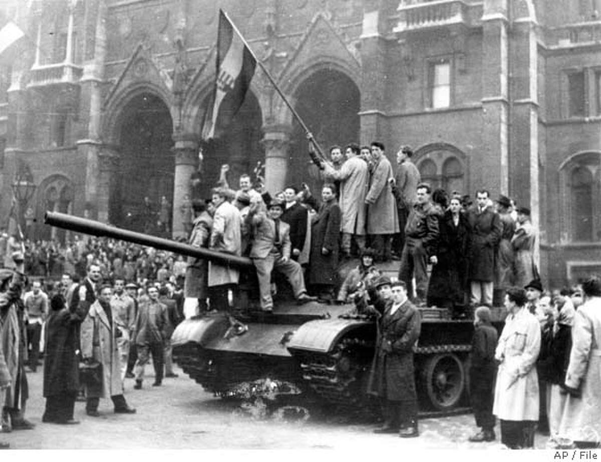 Hungary looks back on its brief 1956 revolution / Mementos come out of ...