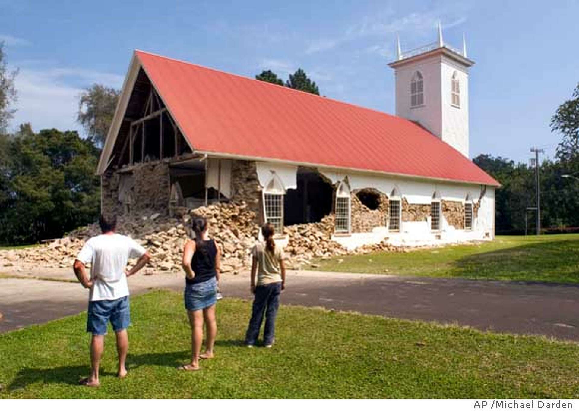 Paradise rocked -- Hawaii jolted by 6.6 earthquake / Temblor, 40 ...