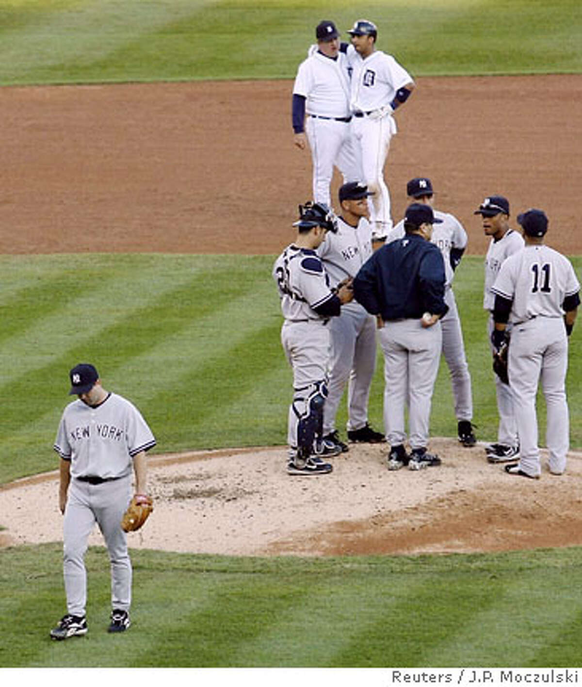 Pitcher's stunning death / Small plane carrying Yankees' Cory Lidle and ...