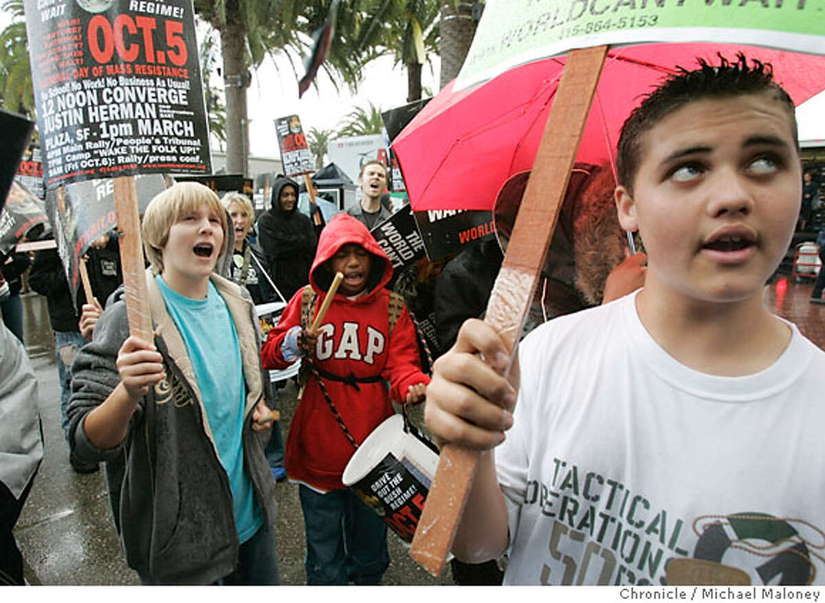 SAN FRANCISCO / Protest no washout despite rain / Marchers call on Bush ...