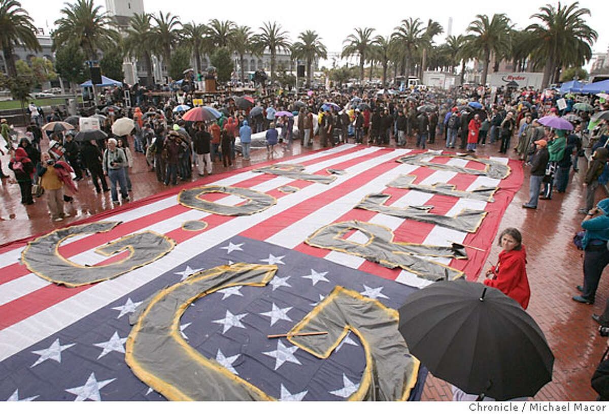 SAN FRANCISCO / Protest no washout despite rain / Marchers call on Bush ...