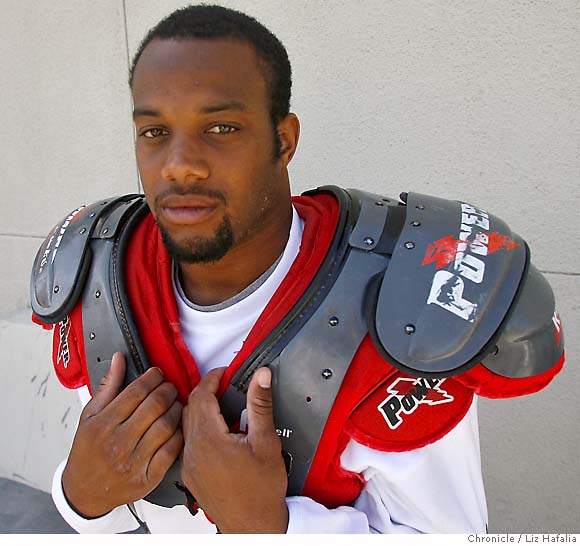 49ers' Lewis puts Power into his hits